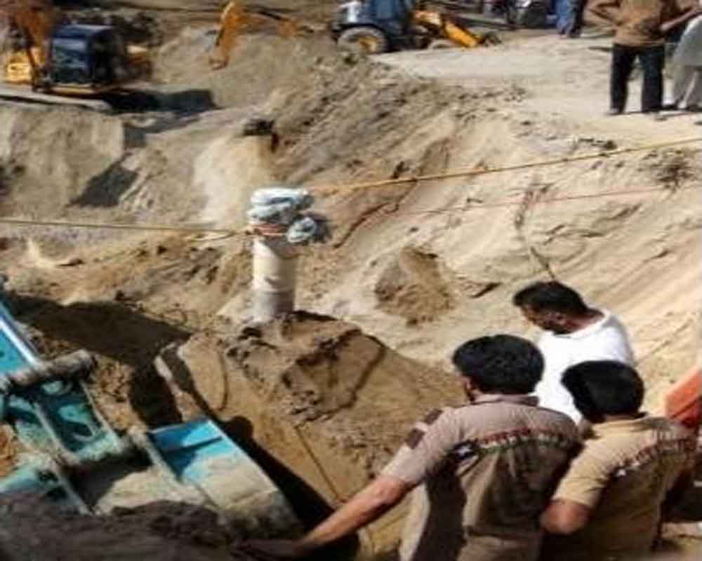 Rescue ops continue to save boy stuck in borewell in TN