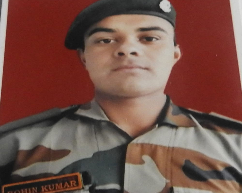 Army jawan killed in firing by Pak along LoC