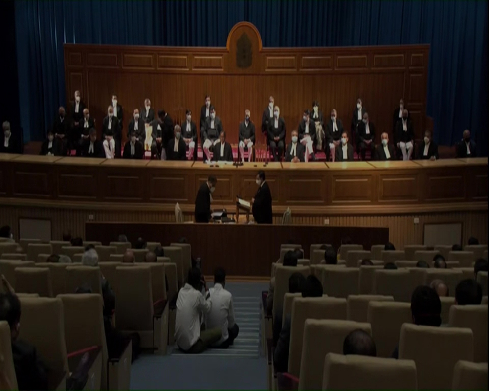 CJI commences administering oath of office to nine new SC judges