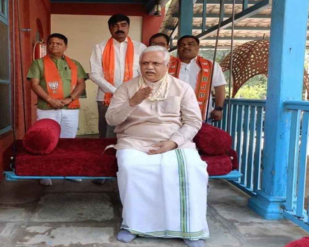 TRS MLAs 'poaching' case: HC stays notice to BJP leader BL Santhosh ...