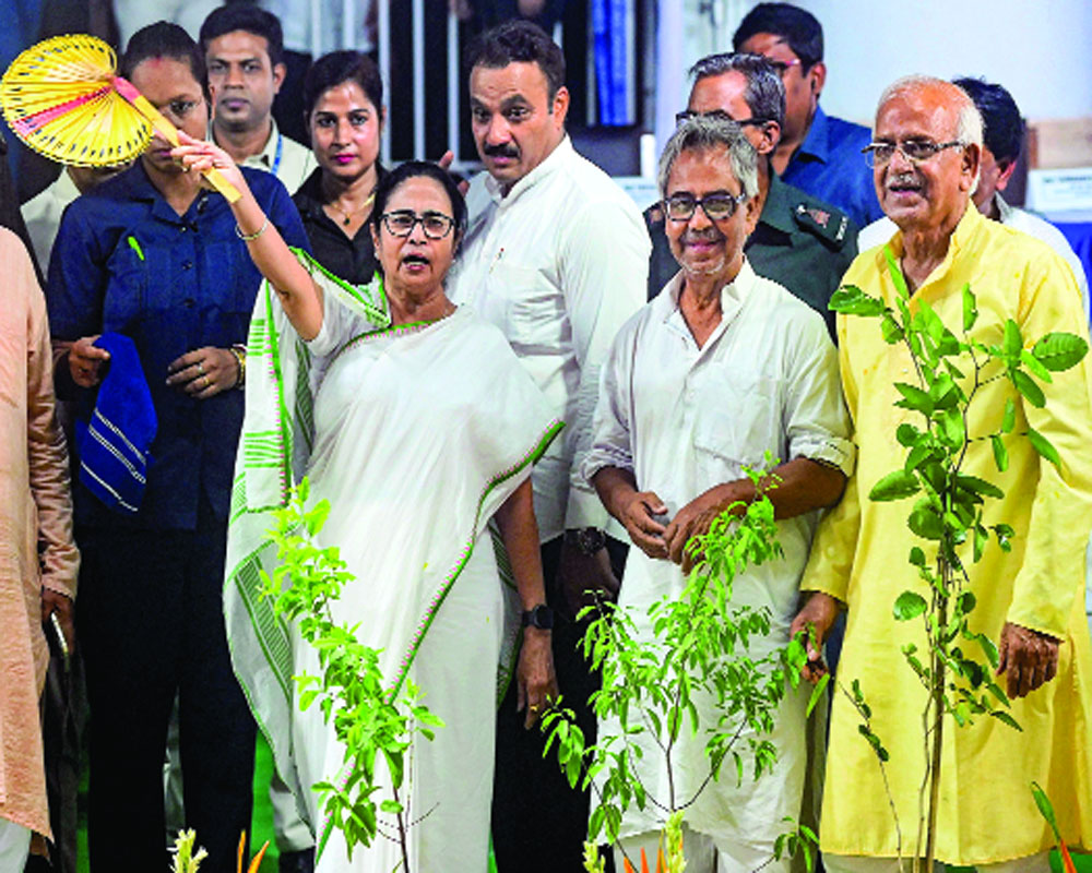 BJP planning Lok Sabha polls in 2023: Mamata