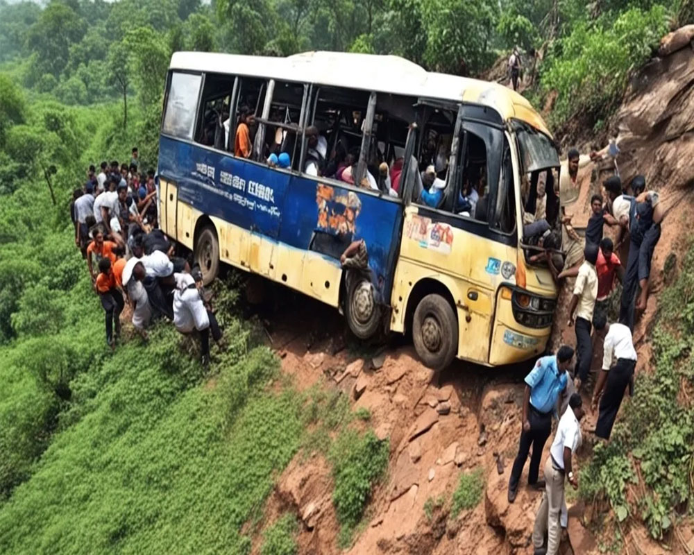One killed, 34 injured as bus overturns in Chhattisgarh's Bilaspur district