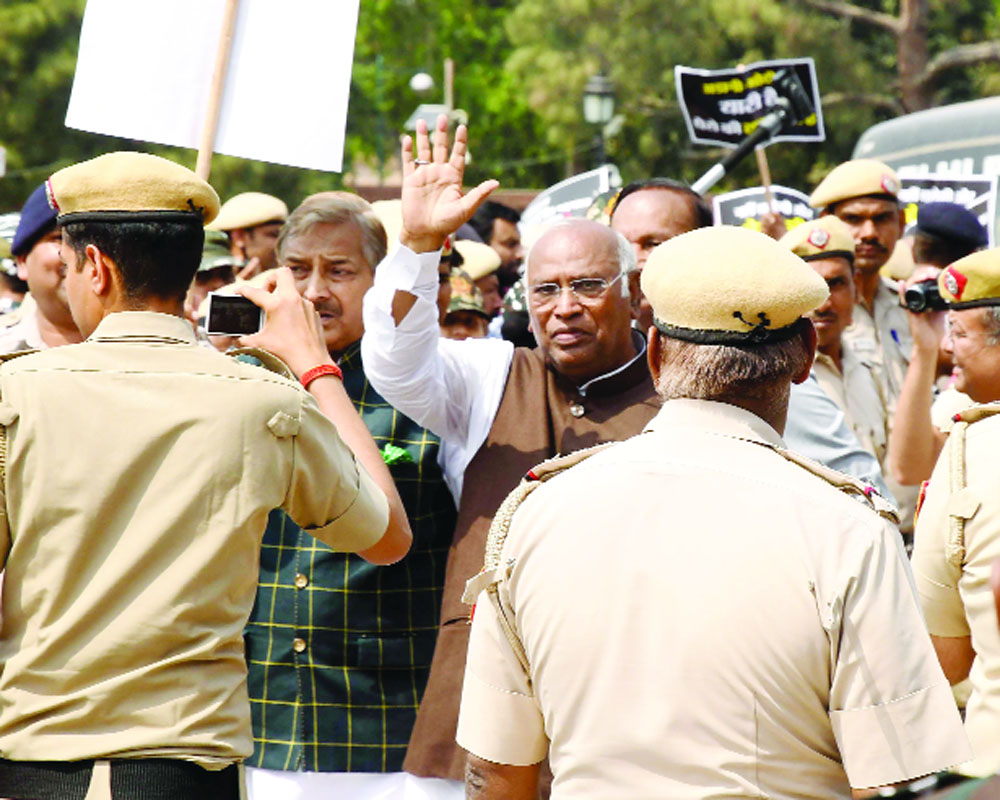 Opp MPs march to ED office over Adani row; TMC, NCP skip demo