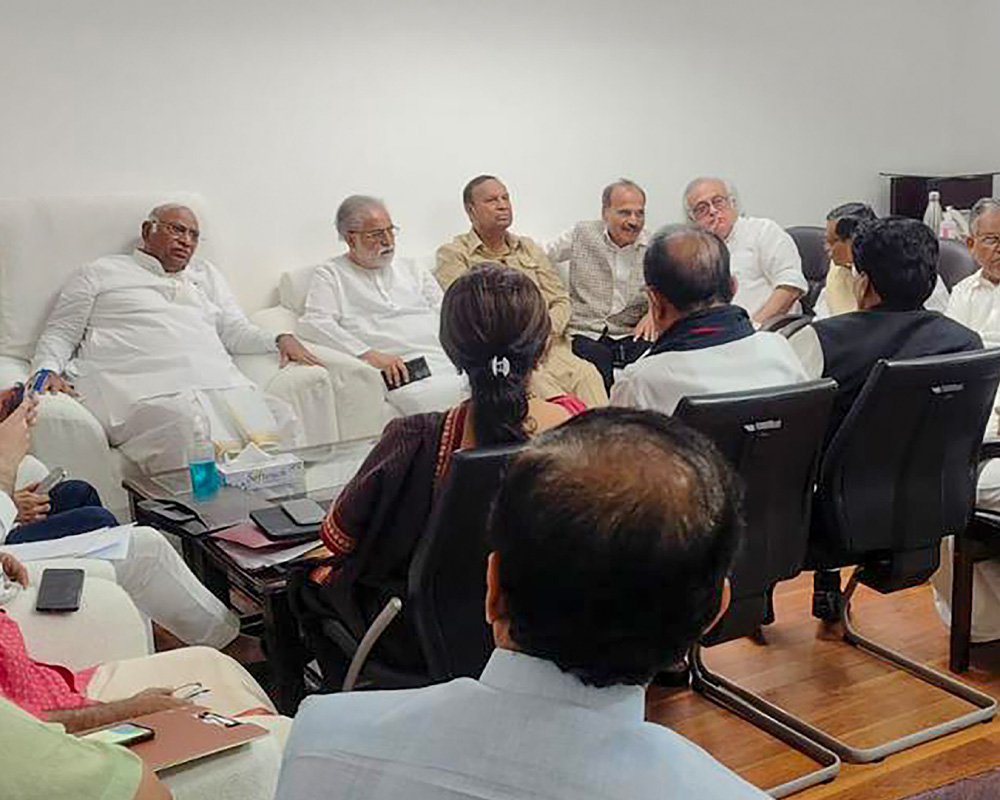 Opposition parties likely to submit notice of no-confidence motion against govt in LS