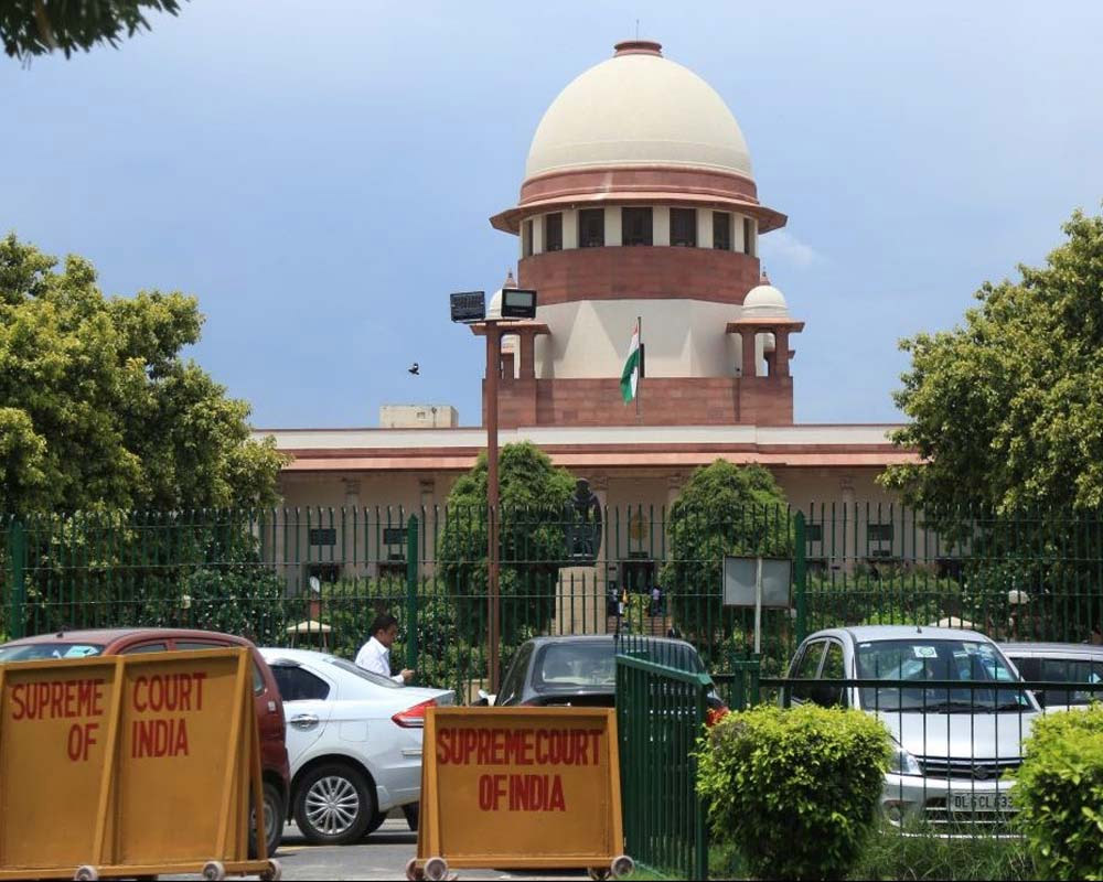 SC asks Centre, Delhi govt to file common compilation of arguments in services row