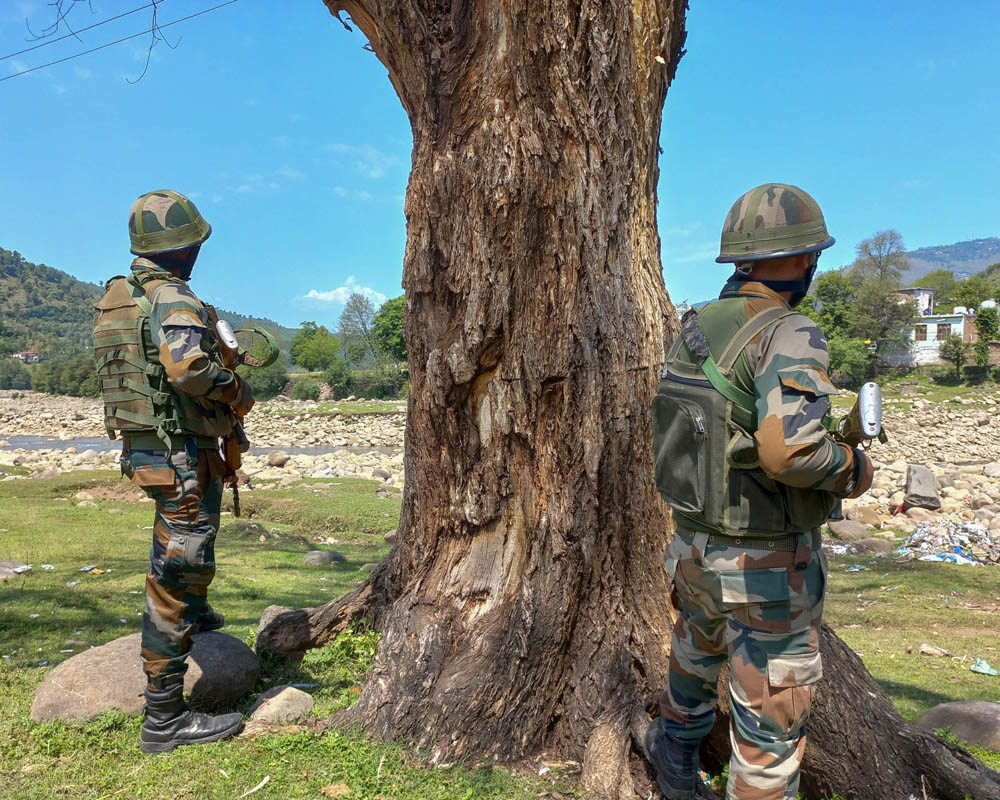 Terrorists fire upon Army vehicle in Poonch in J-K, 3 jawans injured