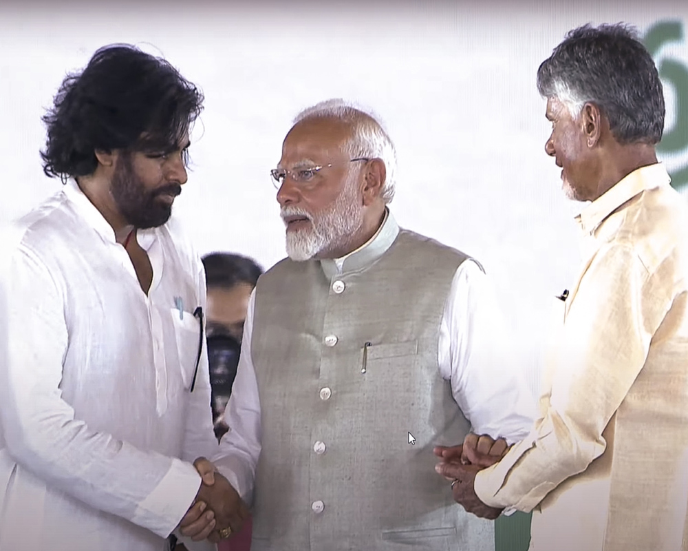 Chandrababu Naidu sworn in as Andhra Pradesh CM, Pawan Kalyan takes oath as Minister