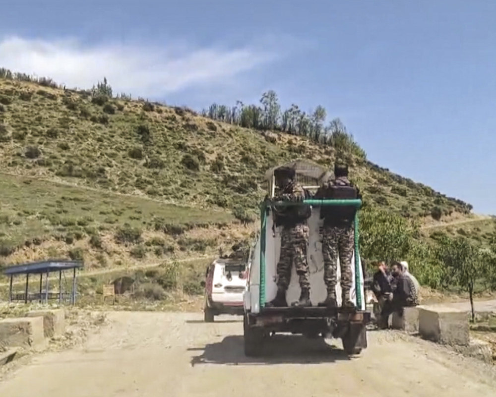 Encounter underway in J-K's Shopian